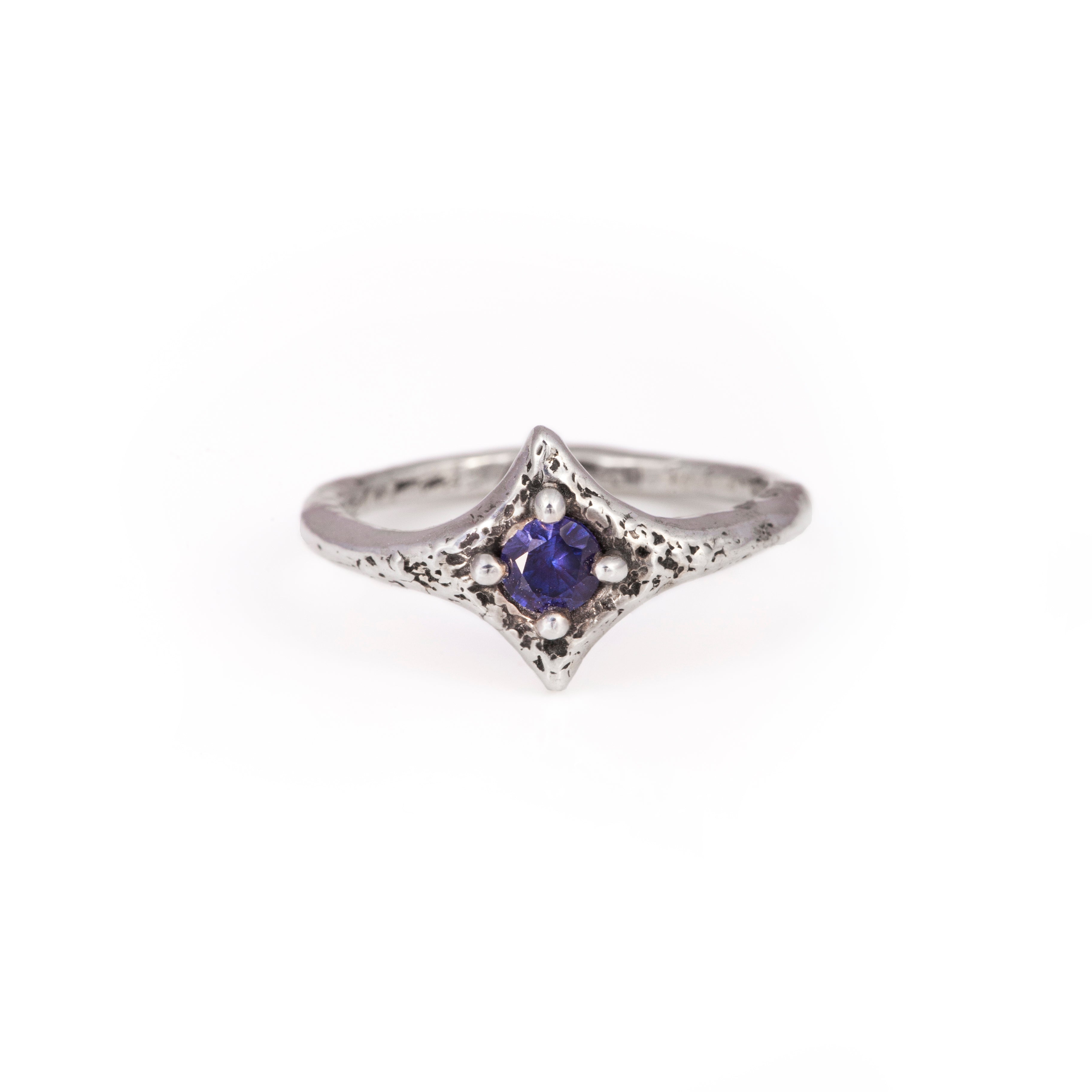 Blue Sapphire Pixie Ring – Lily Streeter